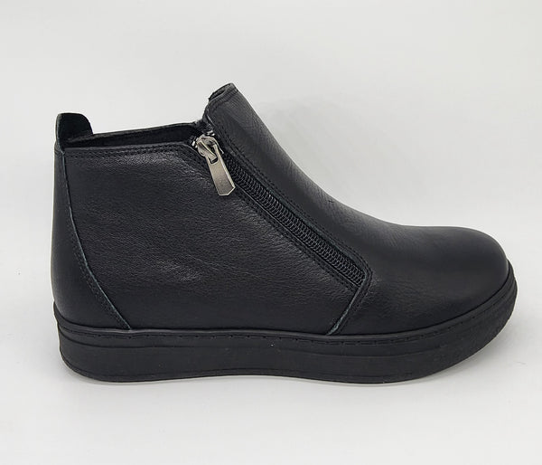 Via Nova Courtney - Shoes Unlimited